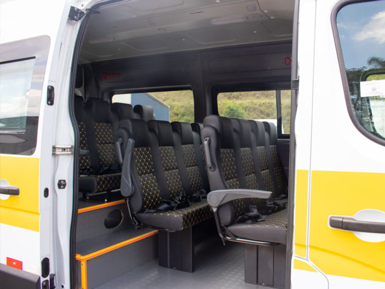 Transformação de vans e furgões Escolares - J I Montadora Veículos ...